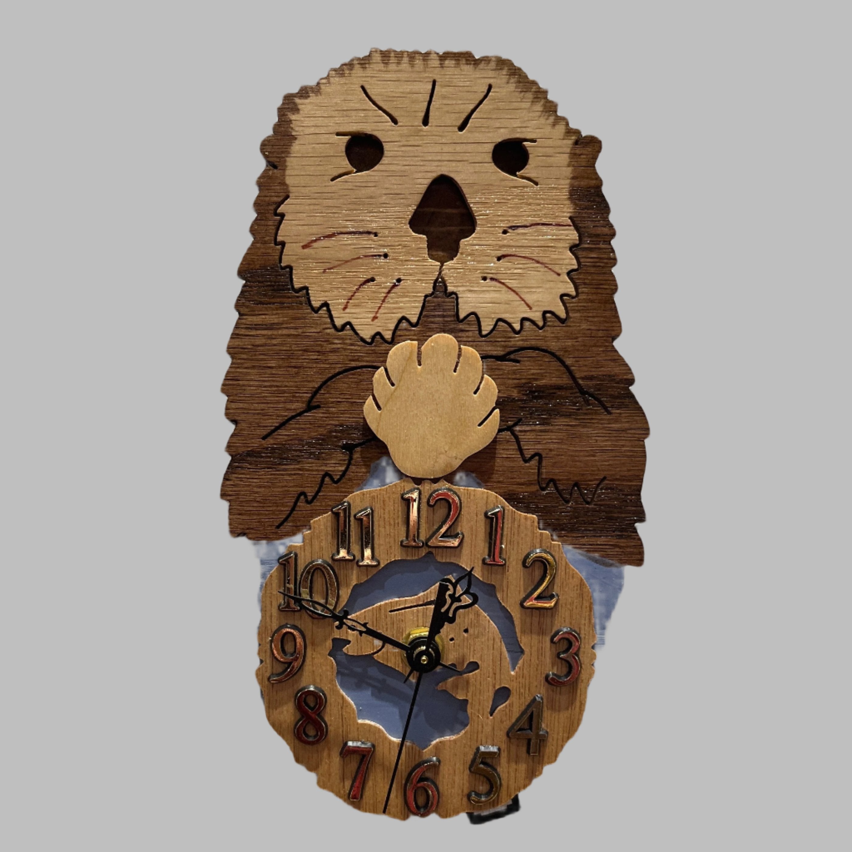 Otter Pendulum Clock – Buzzwinkle’s Bazaar